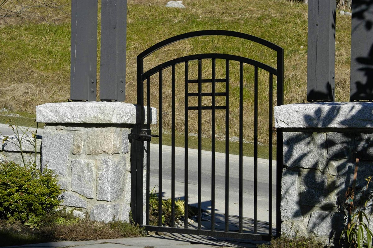 Custom Railing Solutions in Midwest USA - Get a Quote Today