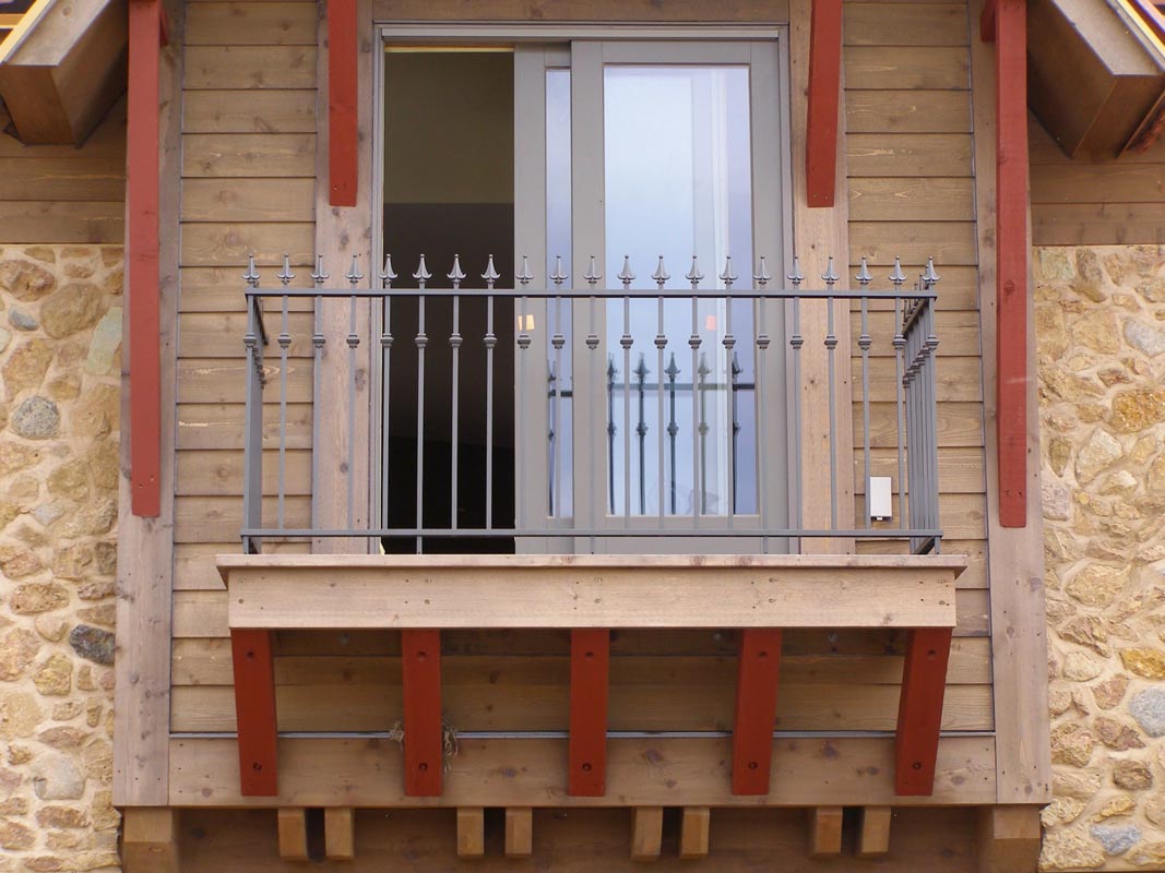 Custom Railing Solutions in Midwest USA - Get a Quote Today