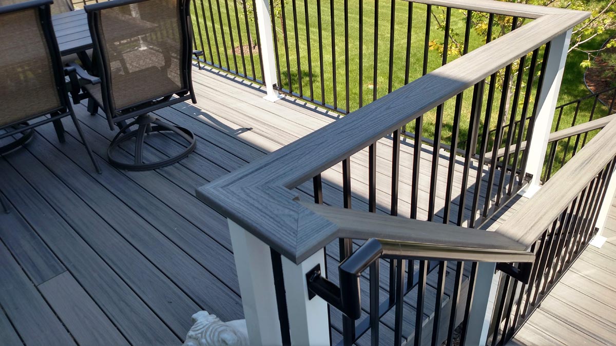 Custom Railing Solutions in Midwest USA - Get a Quote Today