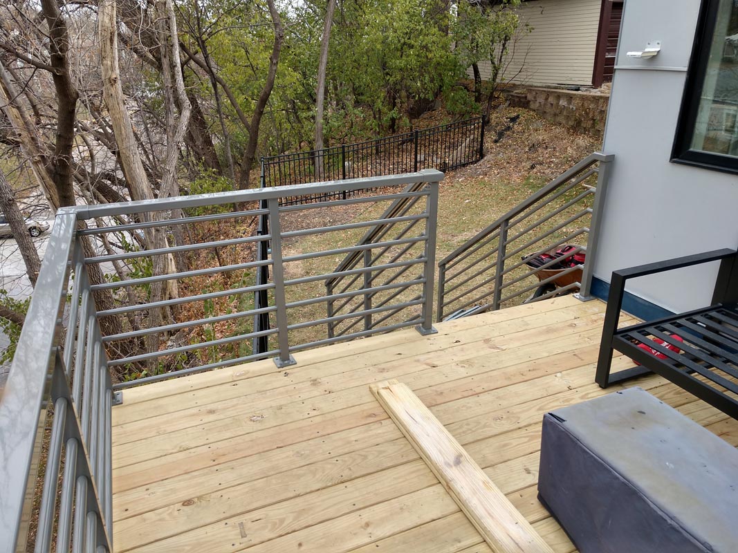 Custom Railing Solutions in Midwest USA - Get a Quote Today