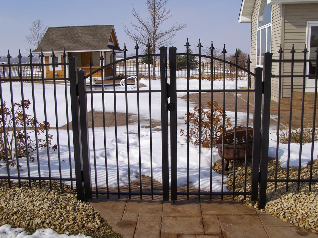 Custom Railing Solutions in Midwest USA - Get a Quote Today