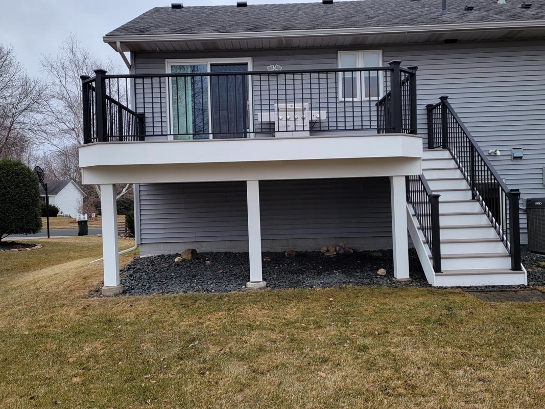 Standard Railing Supply and Installation Services - Get a Quote