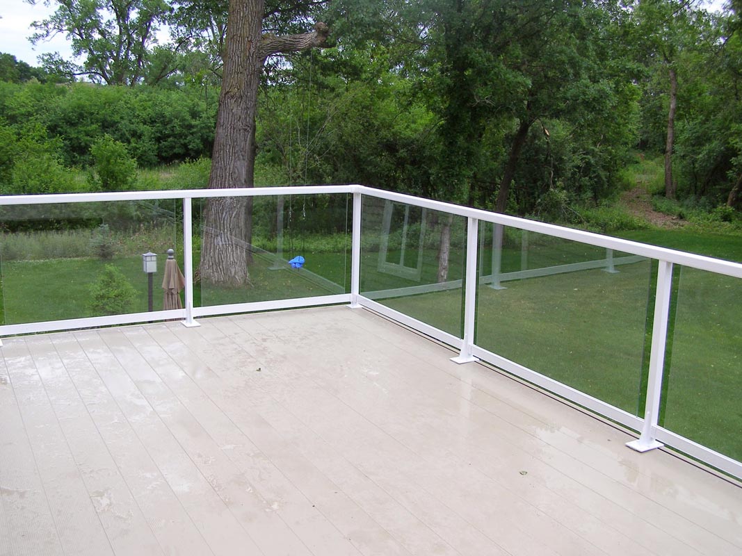 Residential Glass Railings & Commercial Glass Railings Services